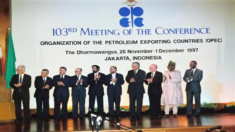 Oil, virus and the global economy