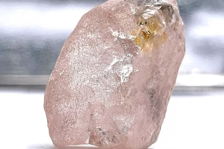 Largest pink diamond in 300 years discovered in Angola