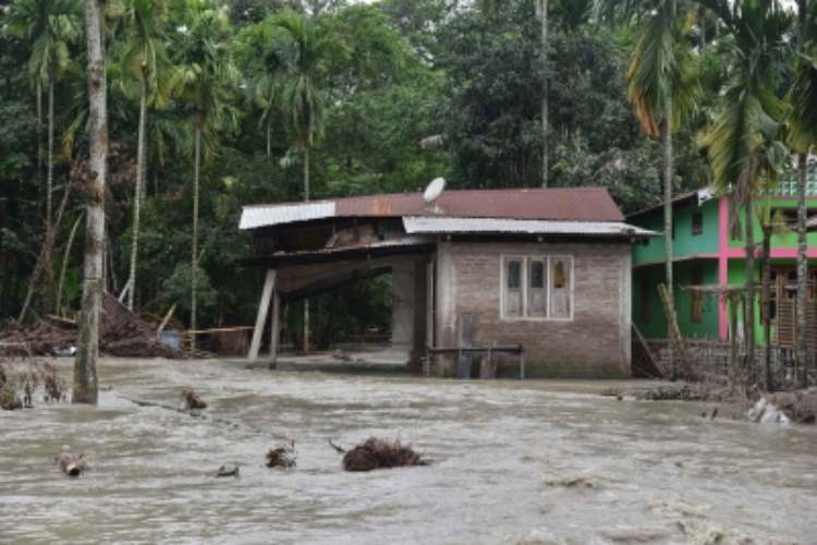 Assam Floods Nearly 70 000 People Affected In 5 Districts