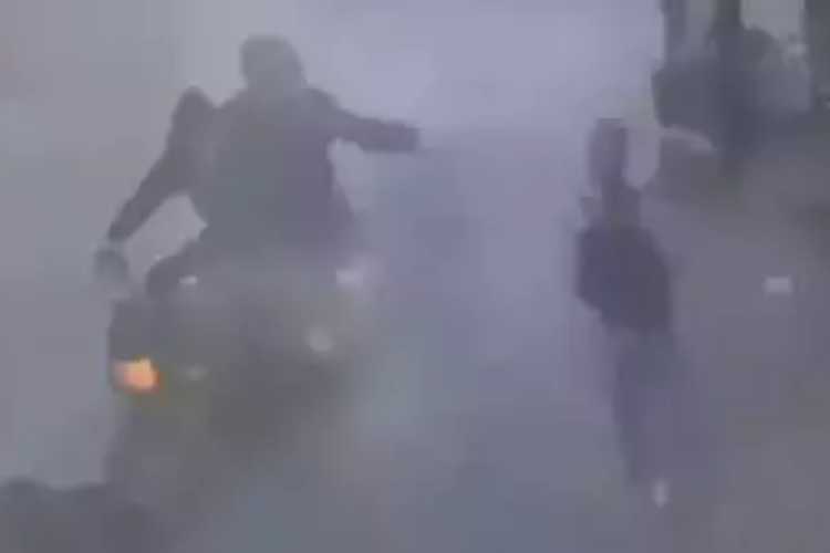 Delhi Police issue notice to Flipkart in acid attack case