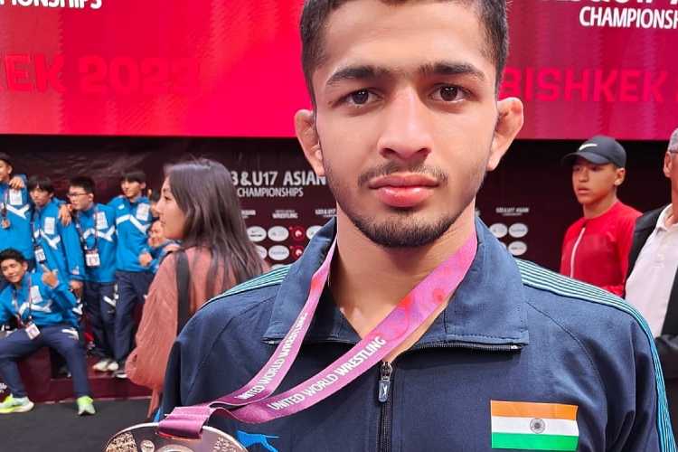 U-17 Asian Wrestling C'ships: Ankush wins gold as India finishes with ... U-17 Asian Wrestling C'ships: Ankush wins gold as India finishes with ...