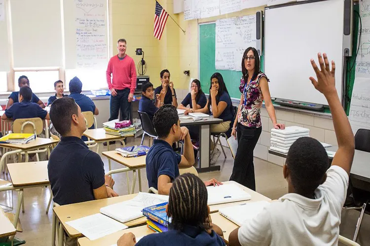 Helping teens to feel competent, purposeful can improve their grades ...