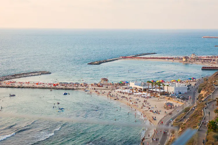 Israel-Hamas war leaves famous Tel Aviv beach deserted