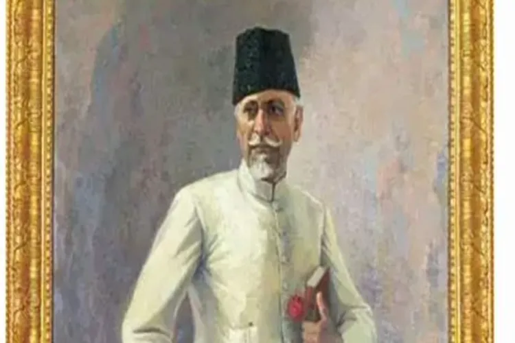 Bihar CM Nitish Kumar pays tribute to Maulana Abul Kalam Azad on his ...