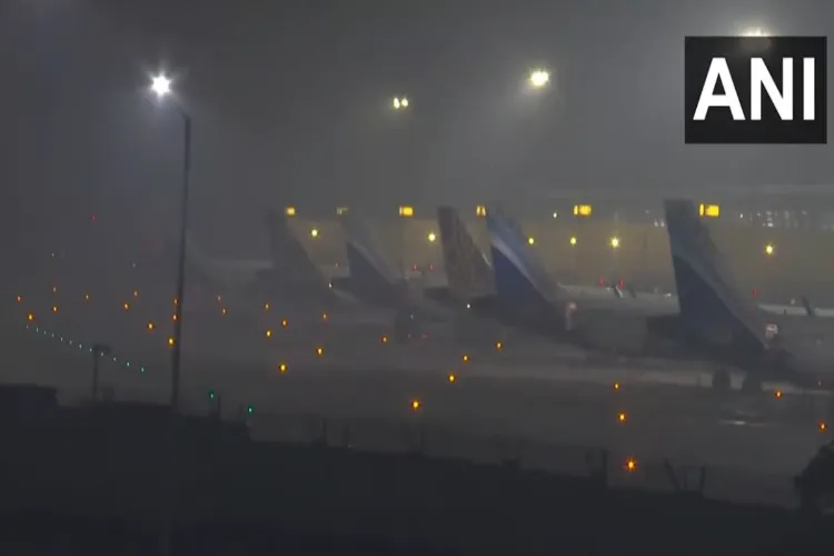 Delhi: Over 170 flights affected, 20 trains delayed due to fog