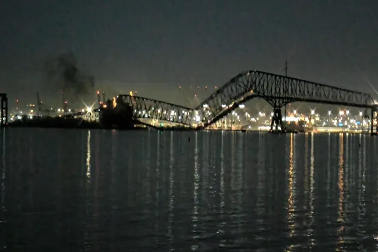 Francis Scott Key Bridge in Baltimore collapses after large ship collision