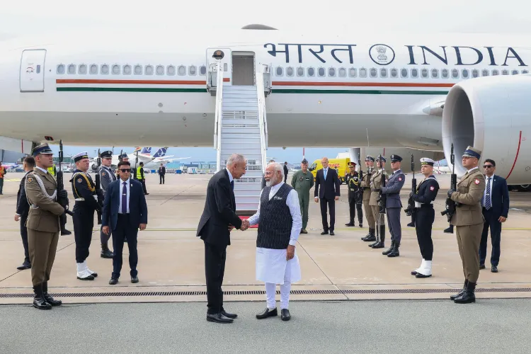 PM Modi accorded ceremonial welcome on arrival in Poland