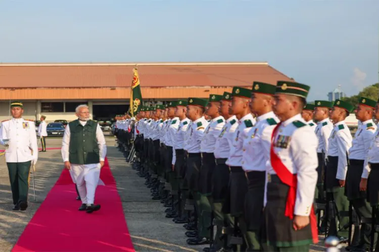 PM Modi accorded a ceremonial welcome in Brunei