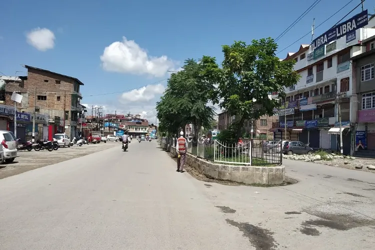 Kashmir observes complete shutdown as parties, unions condemn Pahalgam ...