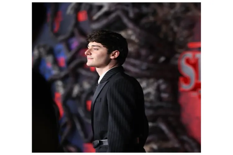 Why Noah Schnapp skipped Finn Wolfhard’s SNL episode