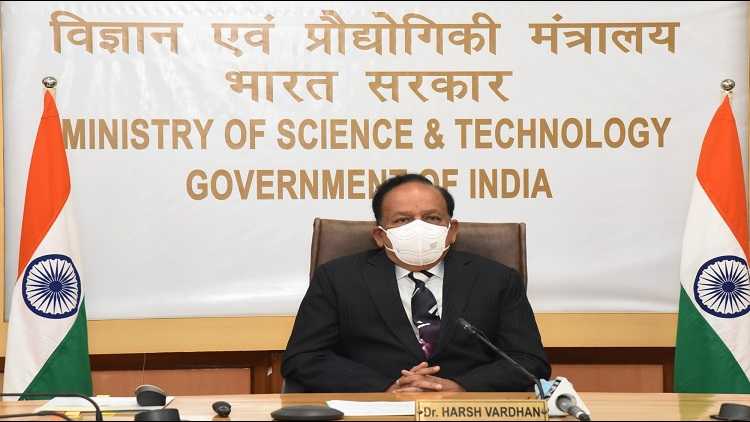 PM got vaccinated, oppn leaders should too: Harsh Vardhan