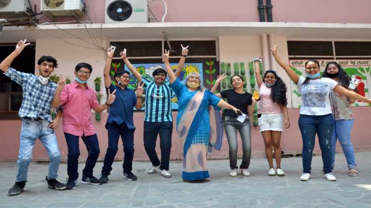 10.45 lakh students pass Class 12 board exam in Bihar