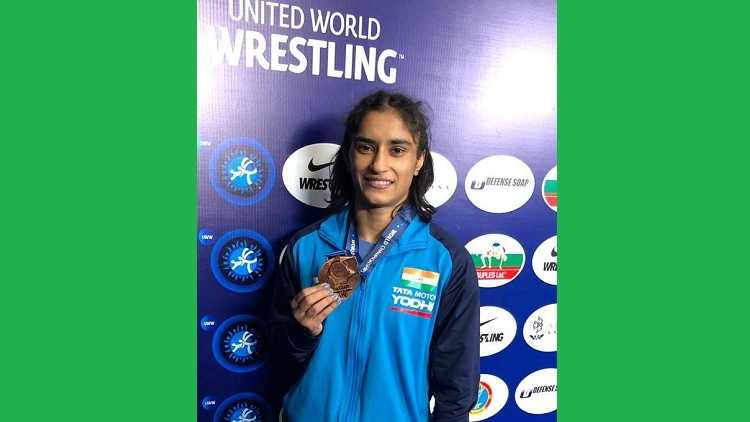 Vinesh storms to gold in Matteo Pelicone Ranking Series